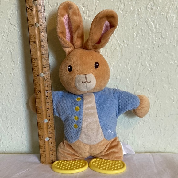 Beatrix Potter | Toys | Beatrix Potter Peter Rabbit Plush Teether ...